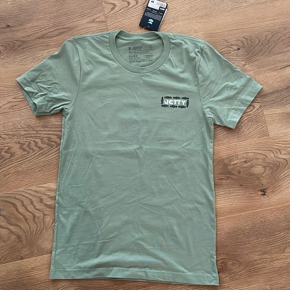 Jetty | Shirts | Nwt Jetty Tee | Poshmark